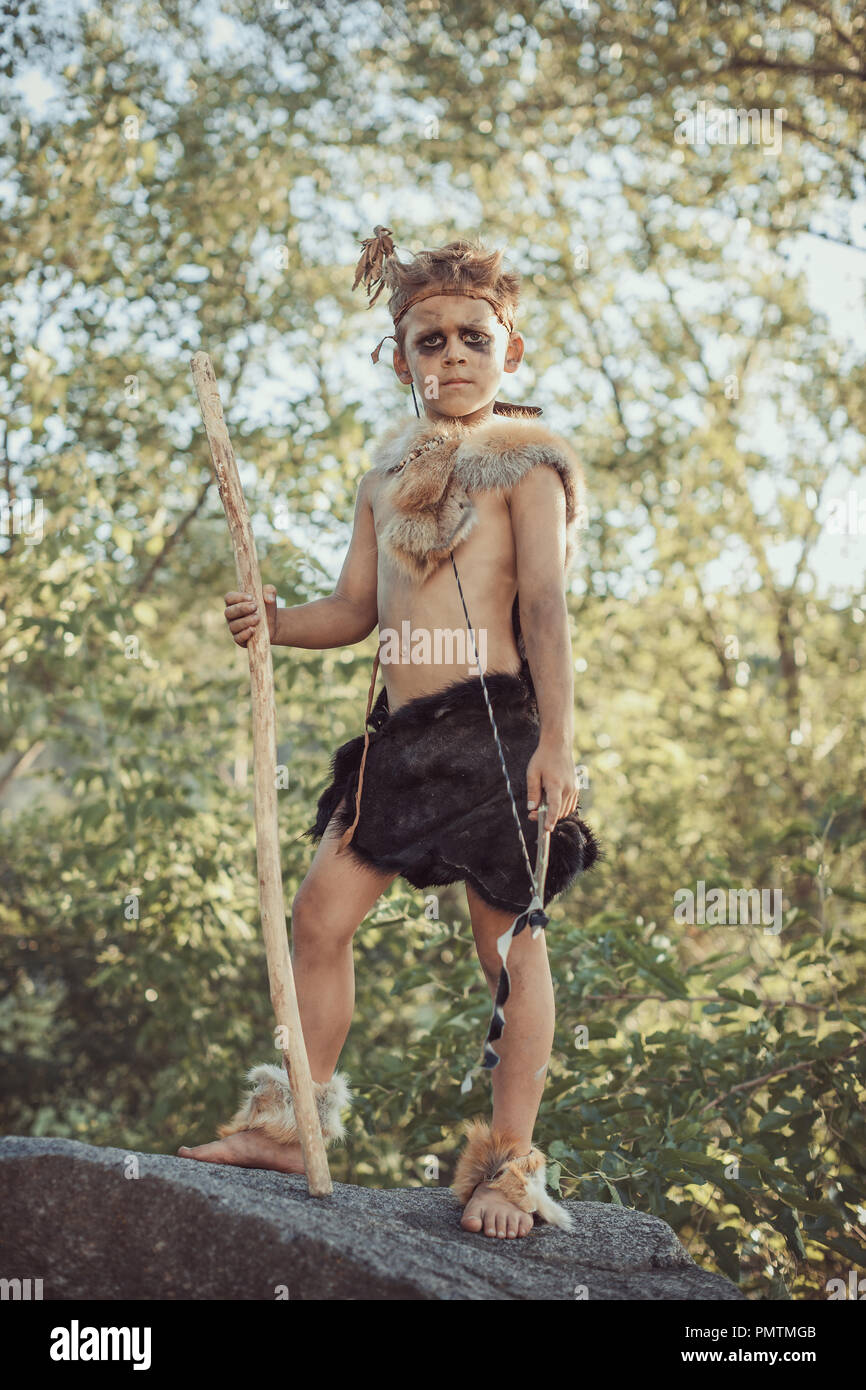 Homo Sapiens Hunting Stock Photos & Homo Sapiens Hunting Stock Images ...