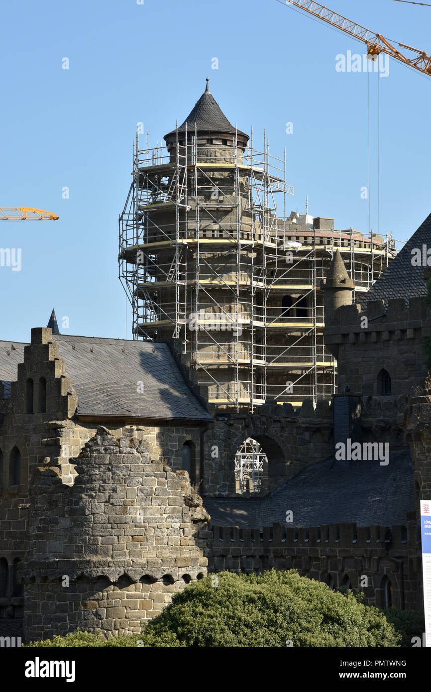 19 September 2018, Hessen, Kassel: View of the Löwenburg castle in the ...