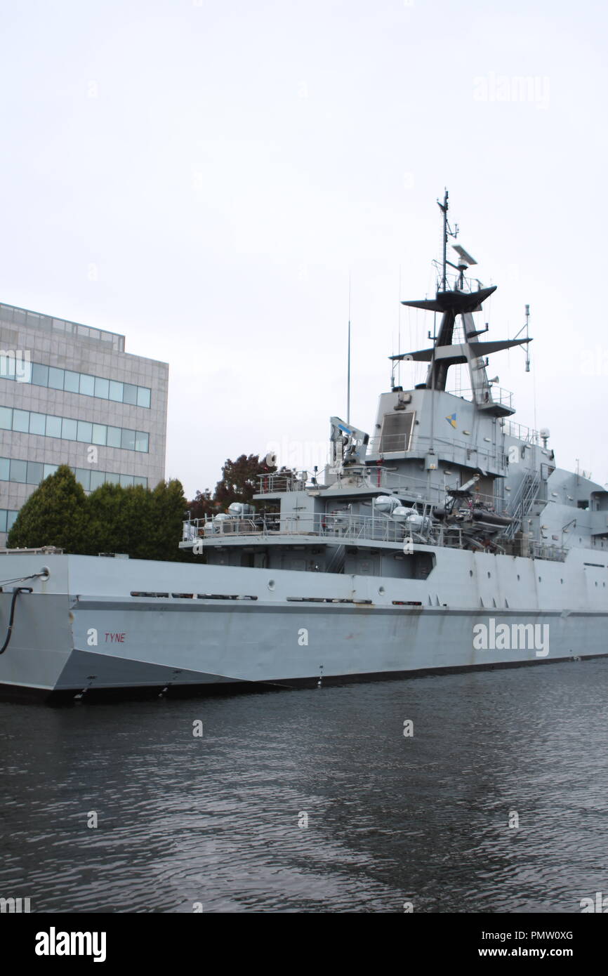 Royal national mod hi-res stock photography and images - Alamy