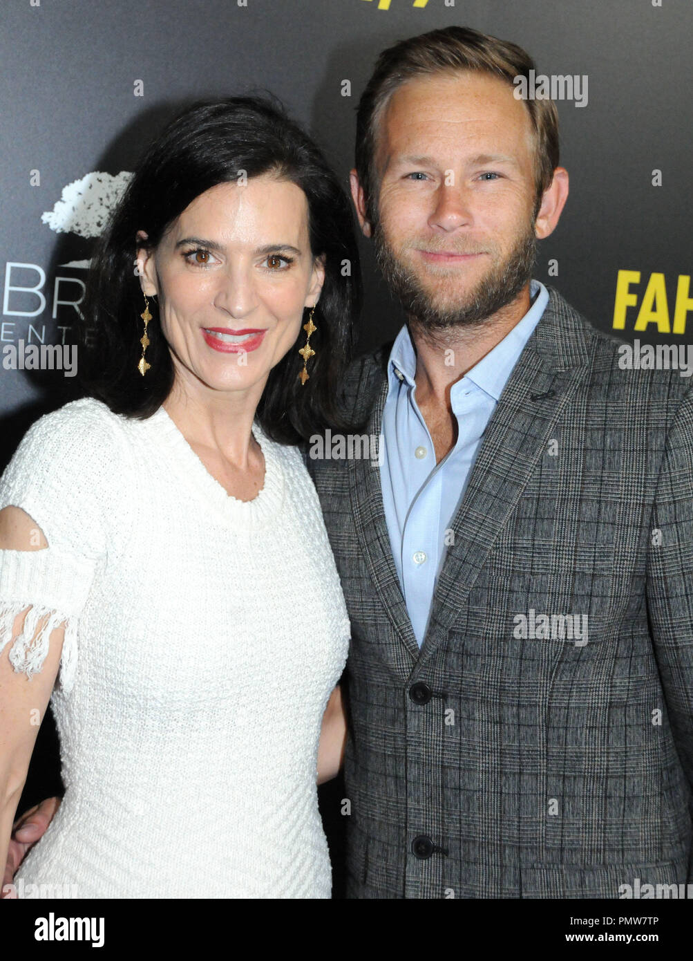 Beverly Hills, USA. 19th Sep 2018. Actress Perrey Reeves and husband ...