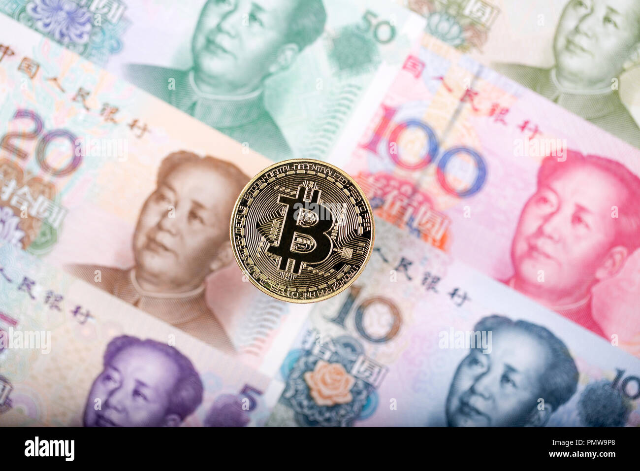 Chinese coin currency hi-res stock photography and images - Alamy