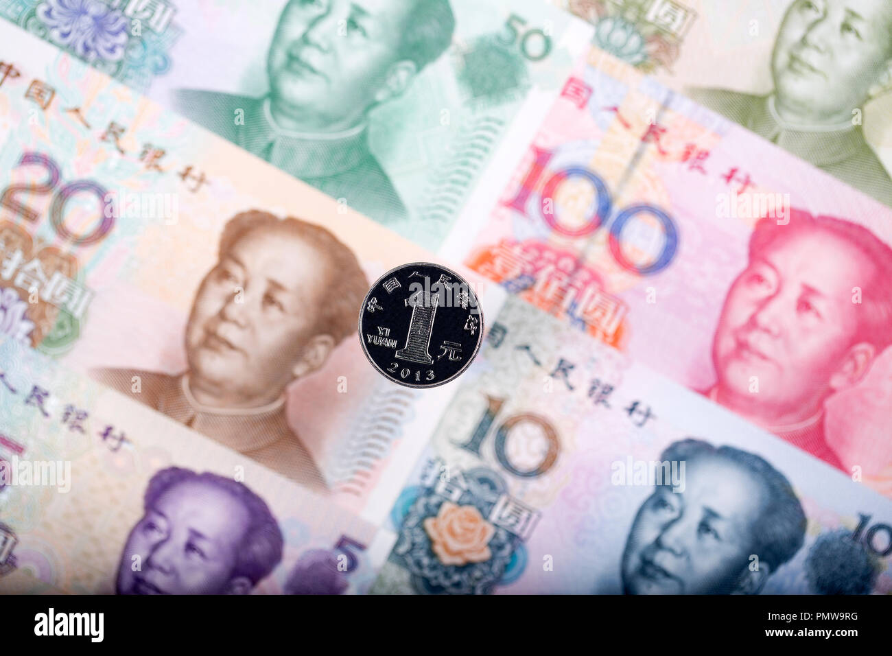 Chinese coin currency hi-res stock photography and images - Alamy
