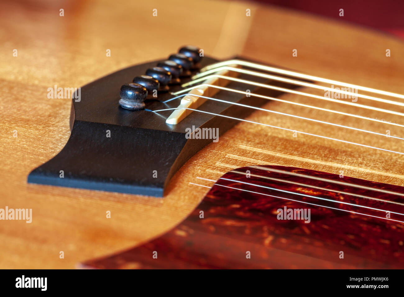 Strings wood wood grain hi-res stock photography and images - Alamy