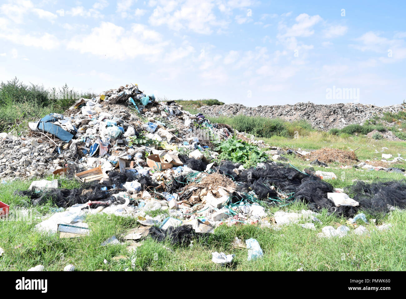Garbage dump, ecological disaster Stock Photo - Alamy