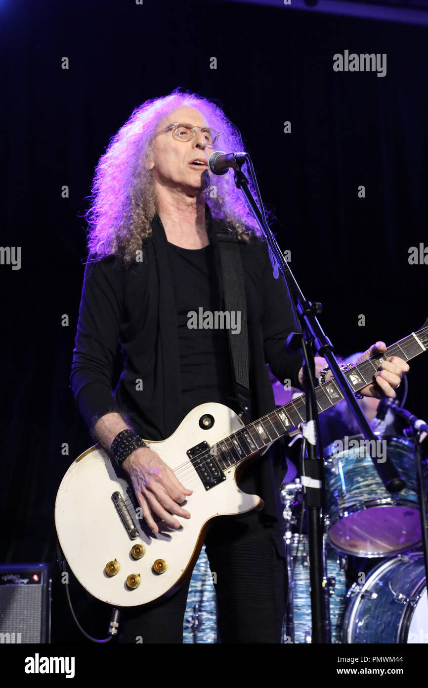 Legendary guitarist Waddy Wachtel and Rolling Stones vocalist Bernard ...