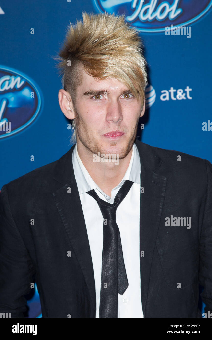 Colton dixon hi-res stock photography and images - Alamy