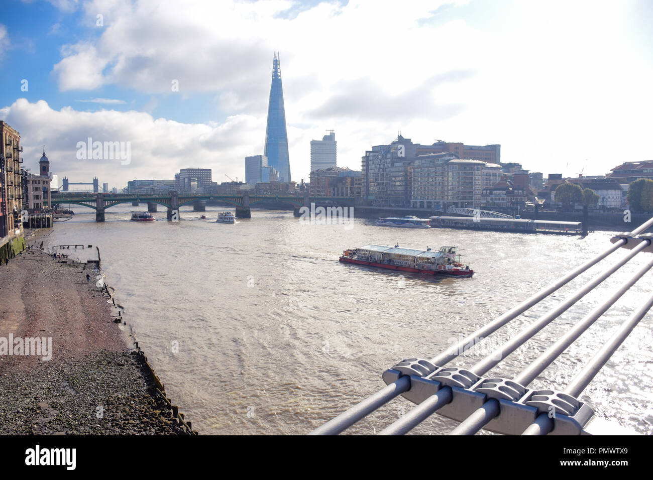Beautiful landscape and cityscape view of London by the River Thames ...