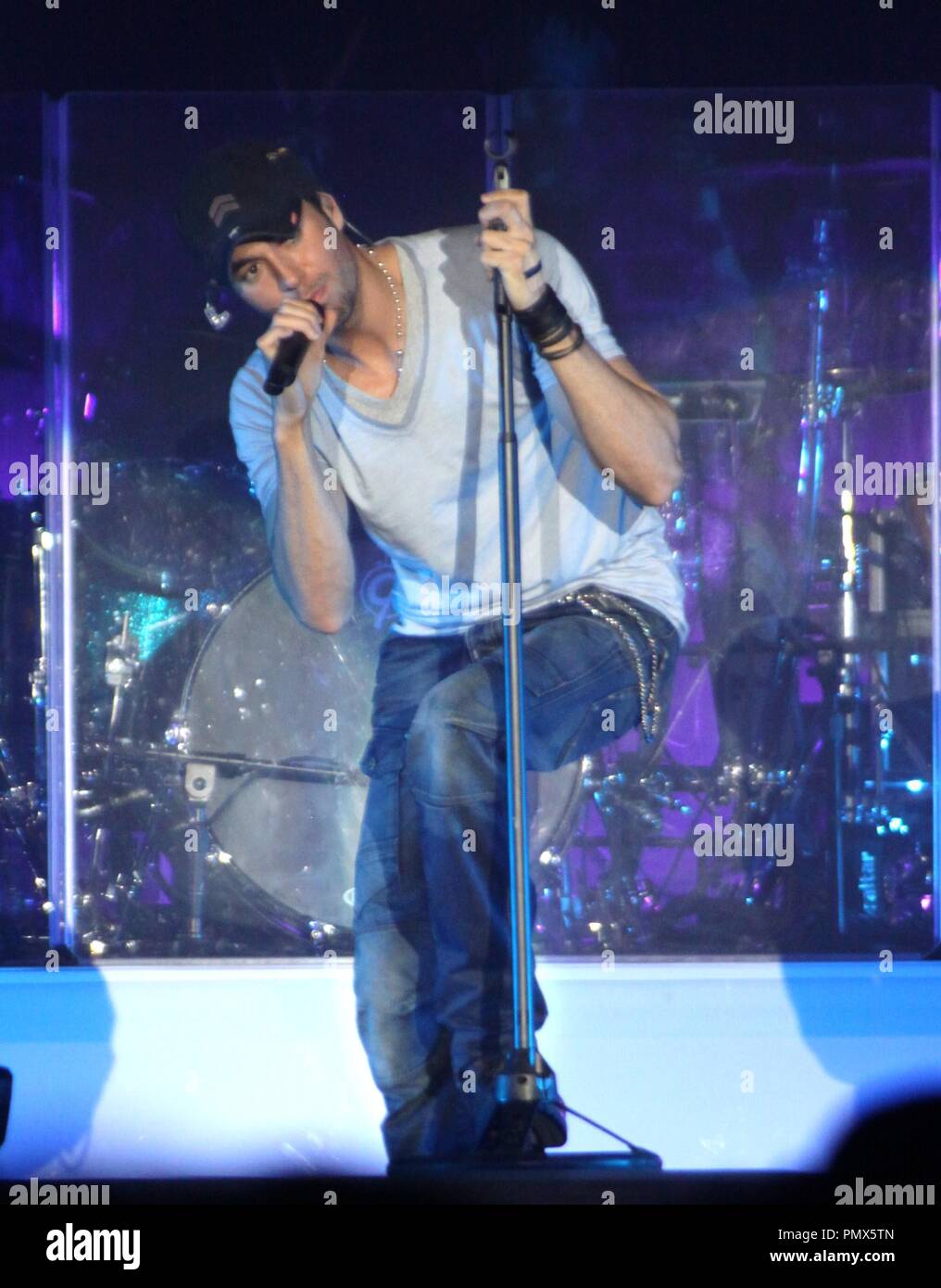 Manchester,Uk ENRIQUE INGLESIAs performs at Manchester Arena credit Ian ...