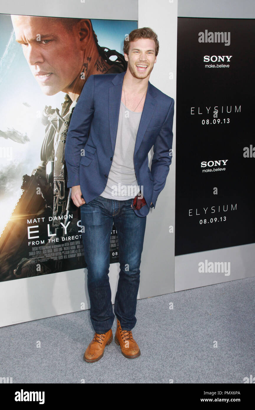 Derek Theler Girlfriend 2022