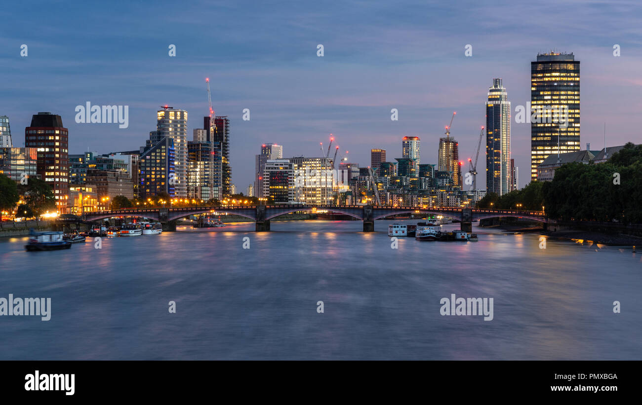 Millbank tower night hi-res stock photography and images - Alamy