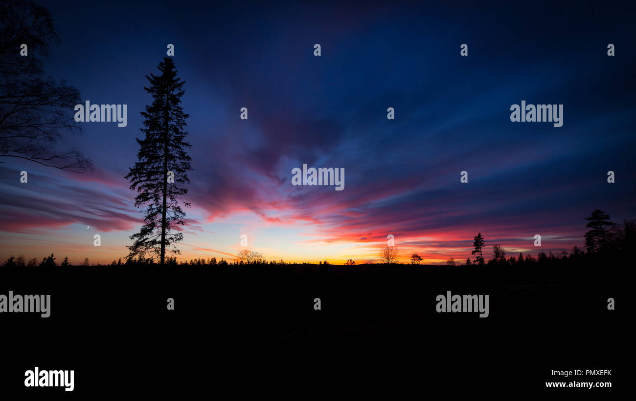 Beautiful vibrant sunset clouds view landscape Stock Photo - Alamy