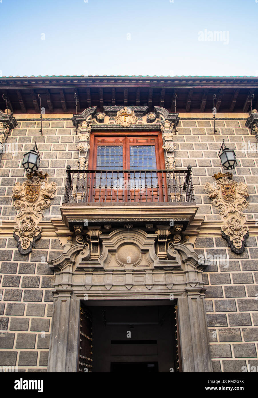 Window madrasah hi-res stock photography and images - Alamy