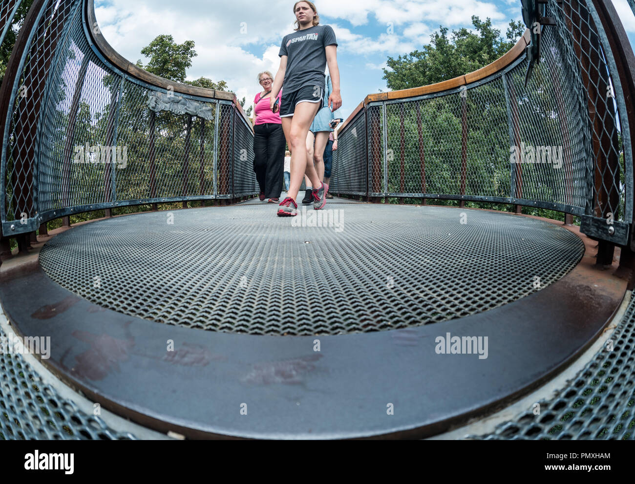 Tree Top Walkway - Kew Gardens Stock Photo - Alamy