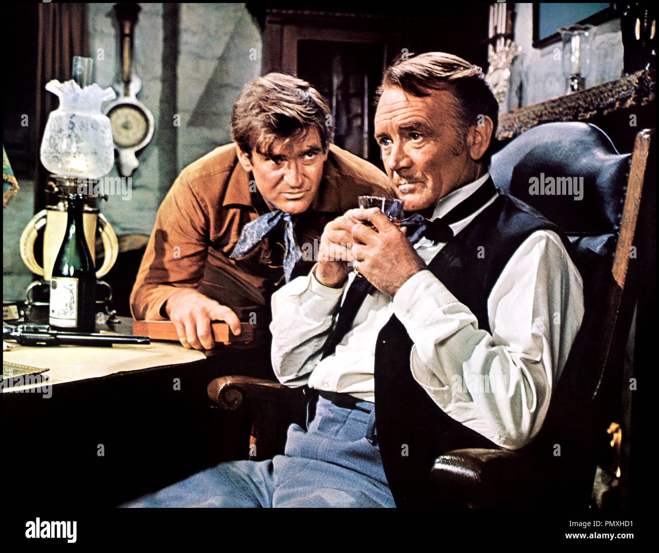 Chuka 1967 Rod Taylor Stock Photos & Chuka 1967 Rod Taylor Stock Images ...