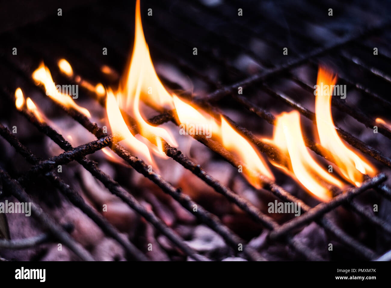 Cookout fire hi-res stock photography and images - Alamy