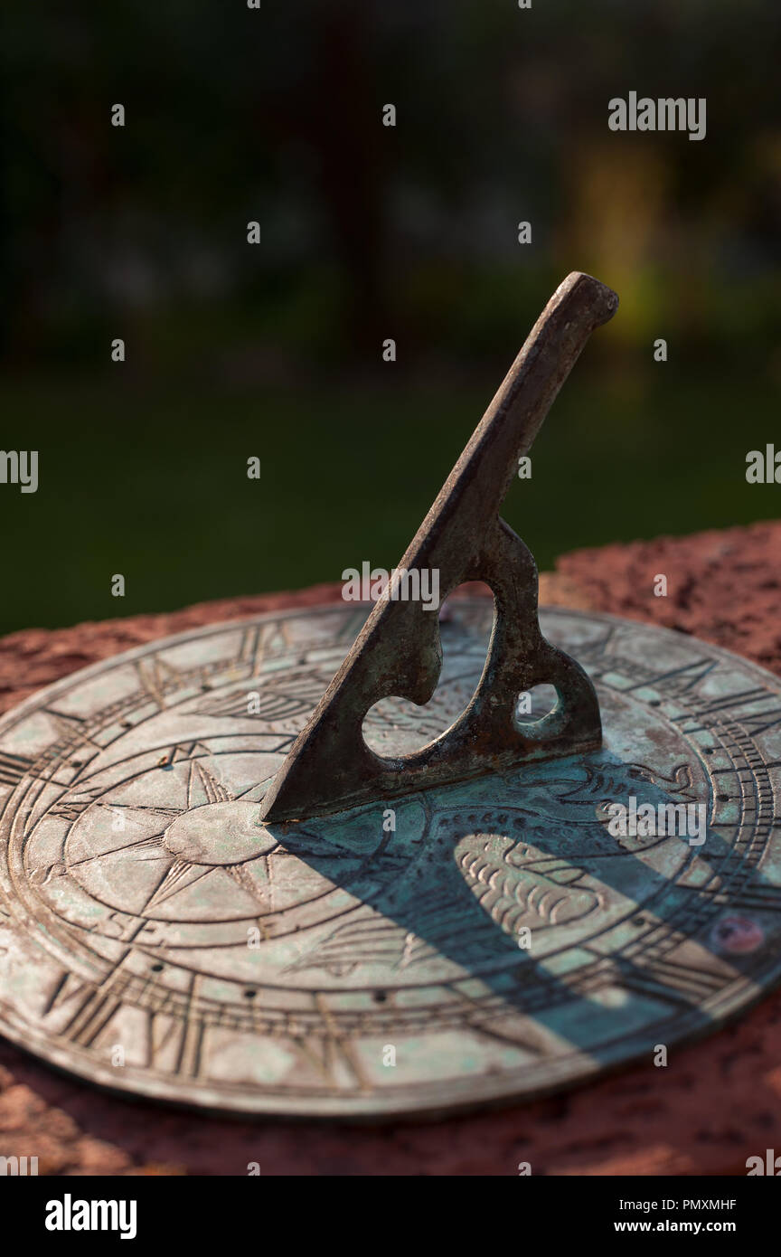 5pm clock hi-res stock photography and images - Alamy