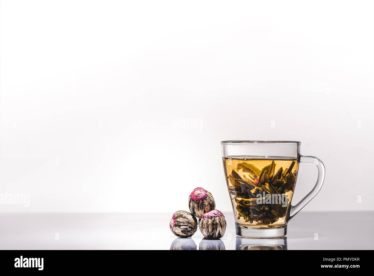 Tea balls hi-res stock photography and images - Alamy