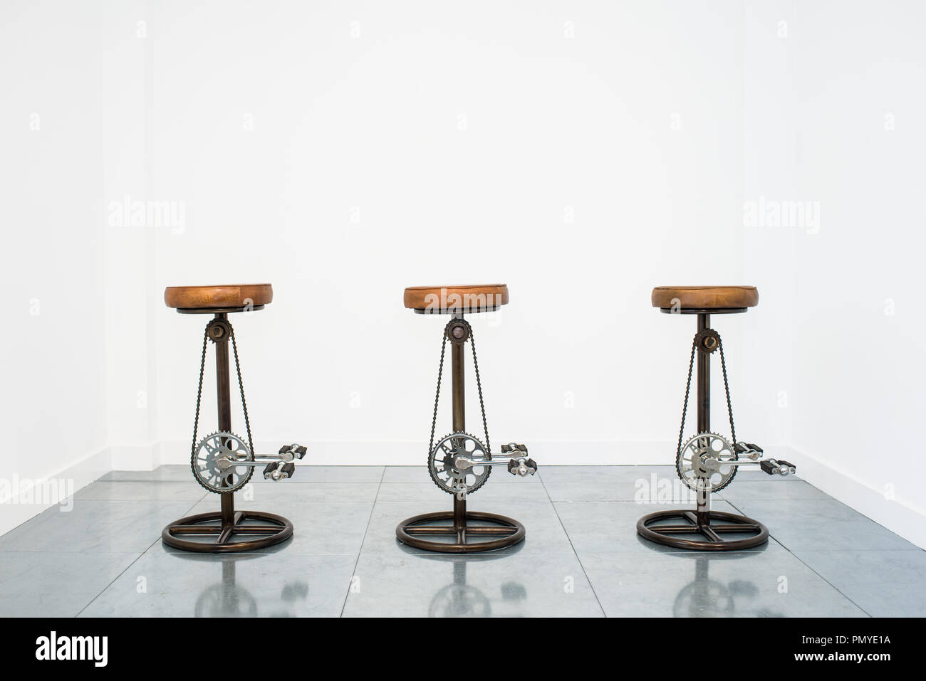 Recycle bicycle hi-res stock photography and images - Alamy