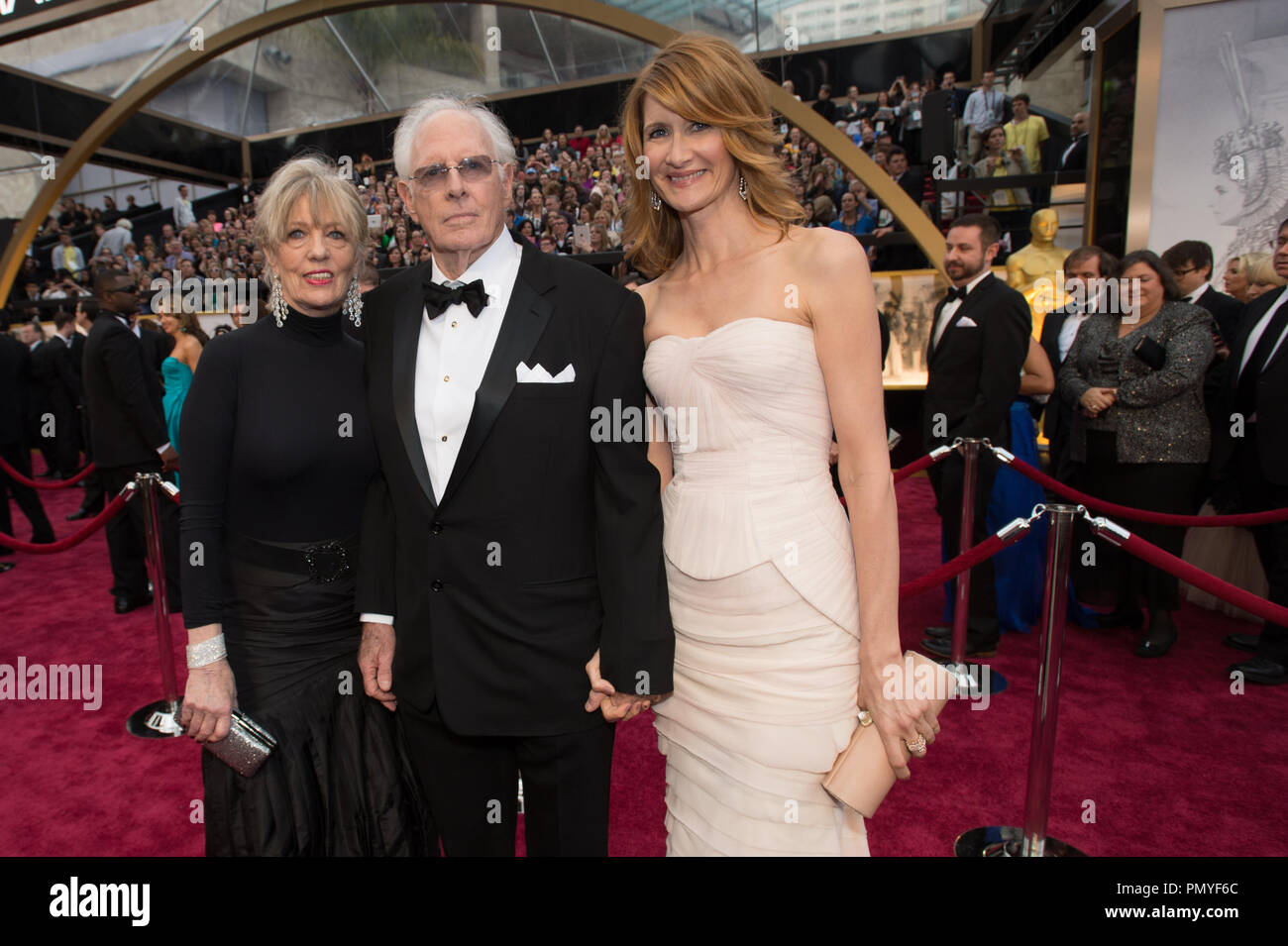 Bruce dern and andrea beckett hi-res stock photography and images - Alamy