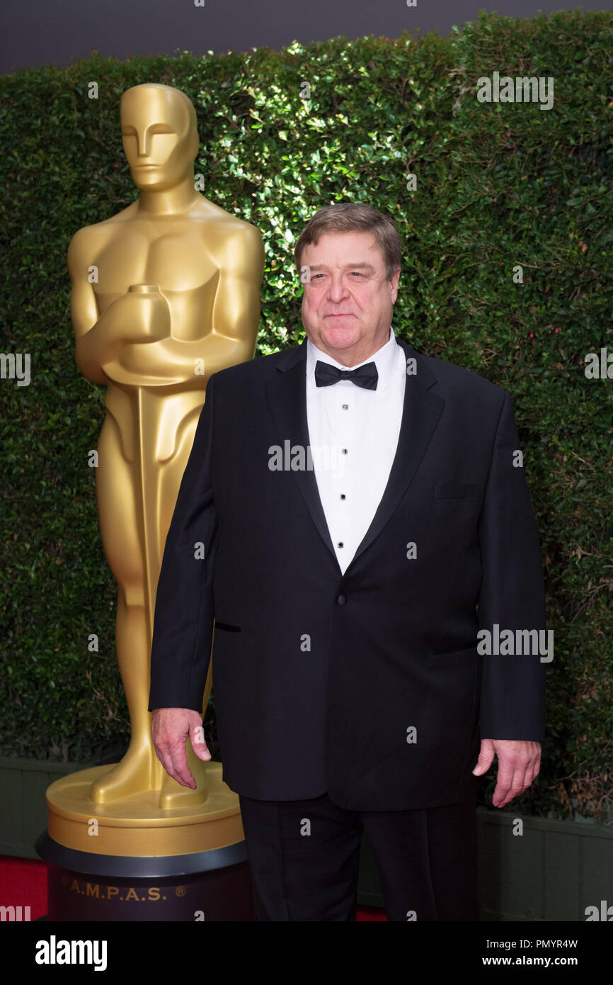 John goodman actor hi-res stock photography and images - Alamy