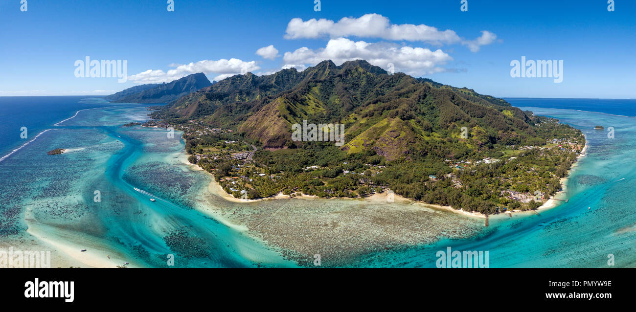 Aerial lagoon moorea hi-res stock photography and images - Alamy