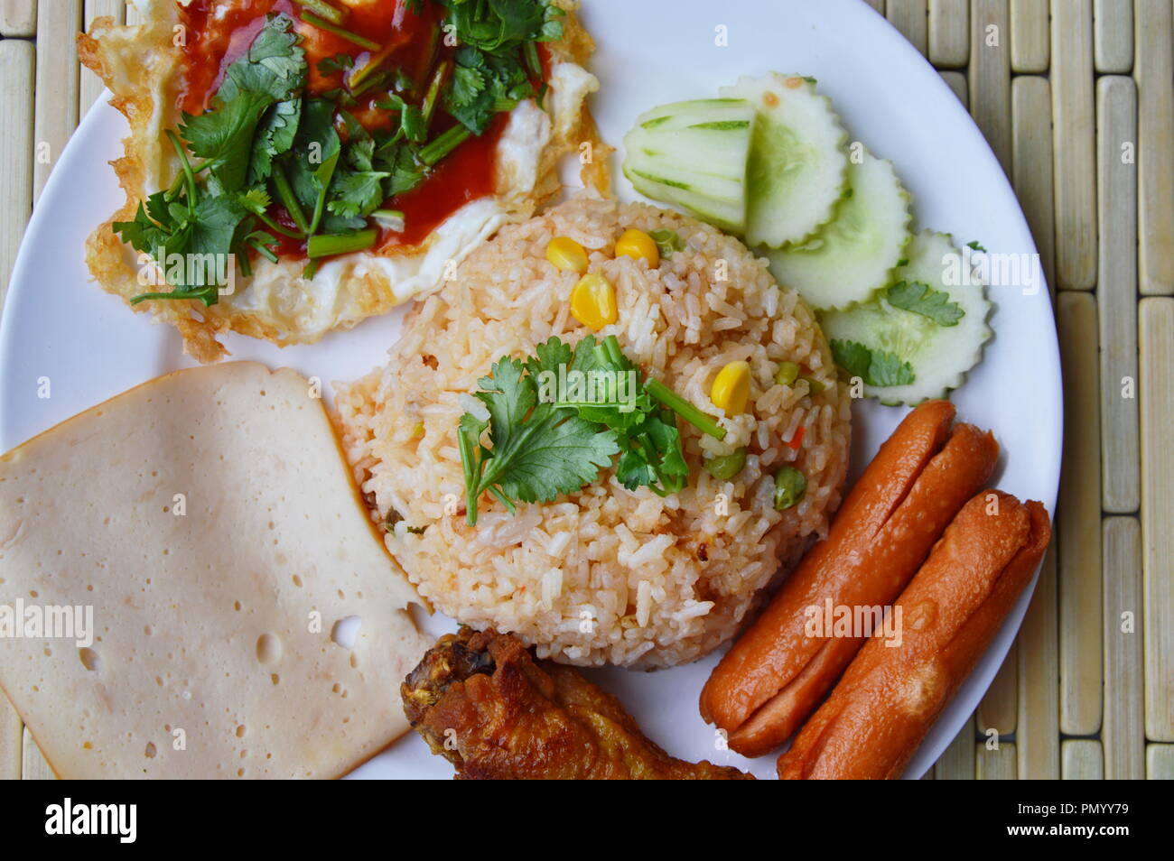 American fried rice Thai applied food on dish Stock Photo - Alamy