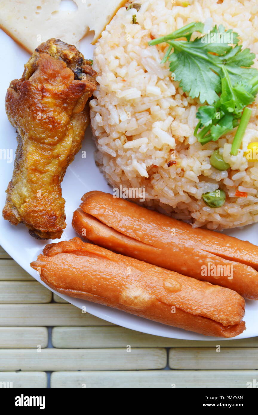 American fried rice Thai applied food on dish Stock Photo - Alamy