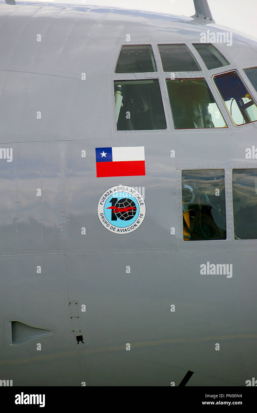 Hercules transport aircraft hi-res stock photography and images - Alamy