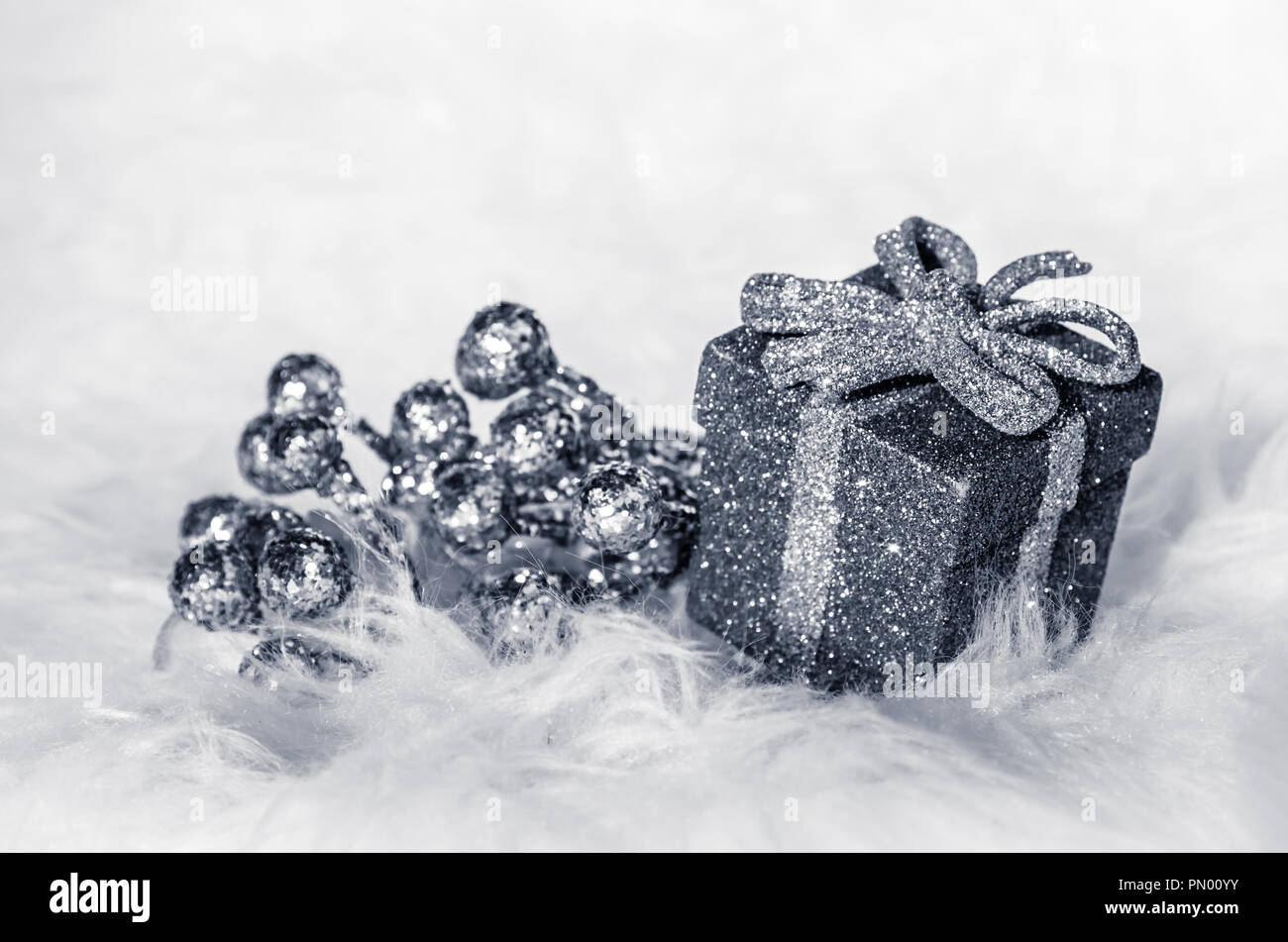 Silver present hi-res stock photography and images - Alamy