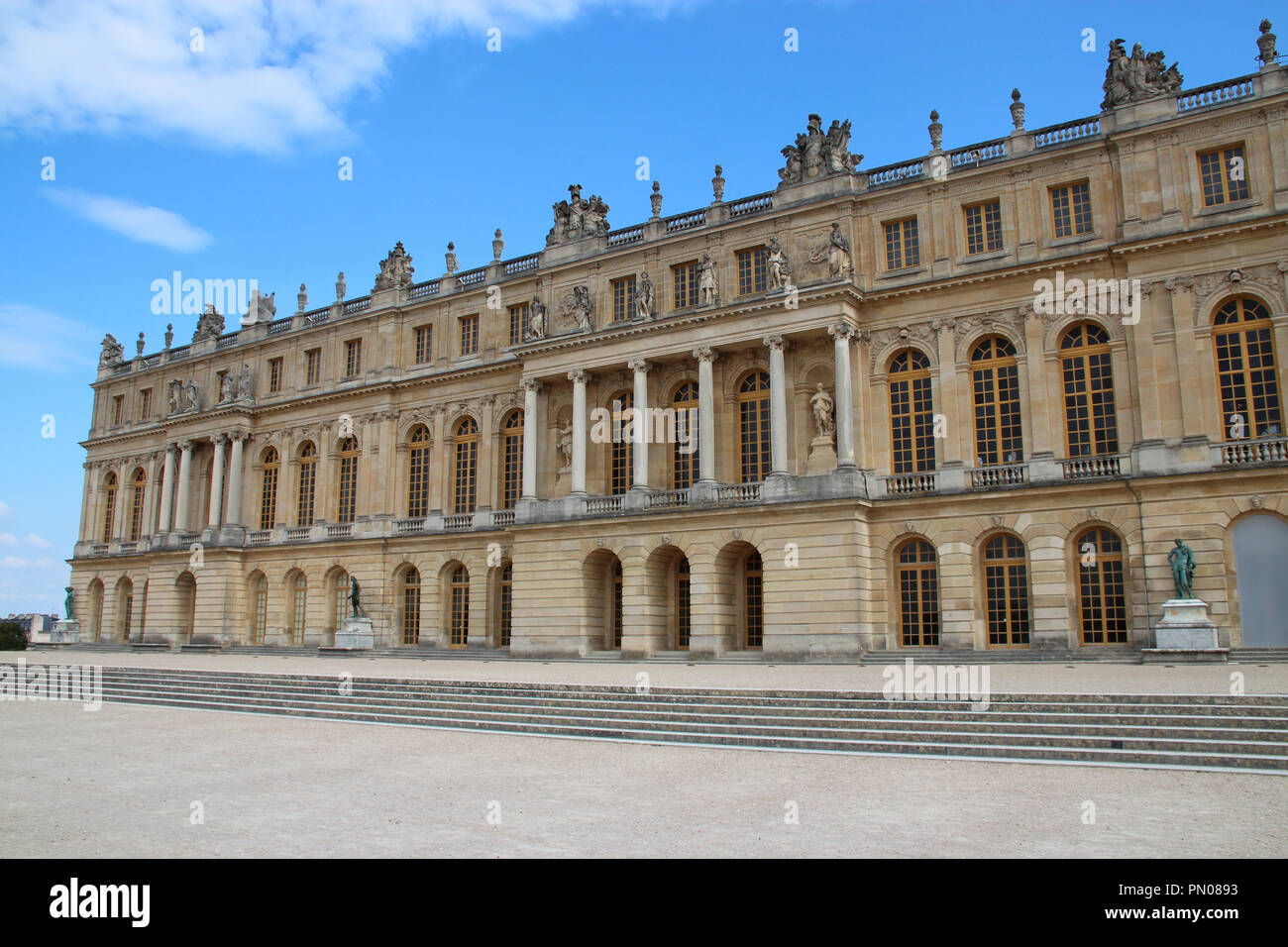 The castle of Versailles (France Stock Photo - Alamy