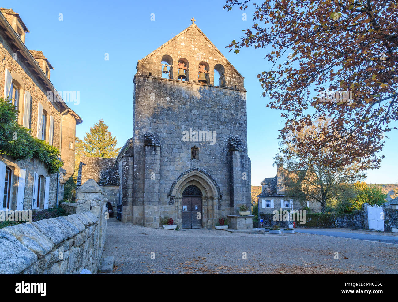 Religious building village church hi-res stock photography and images ...