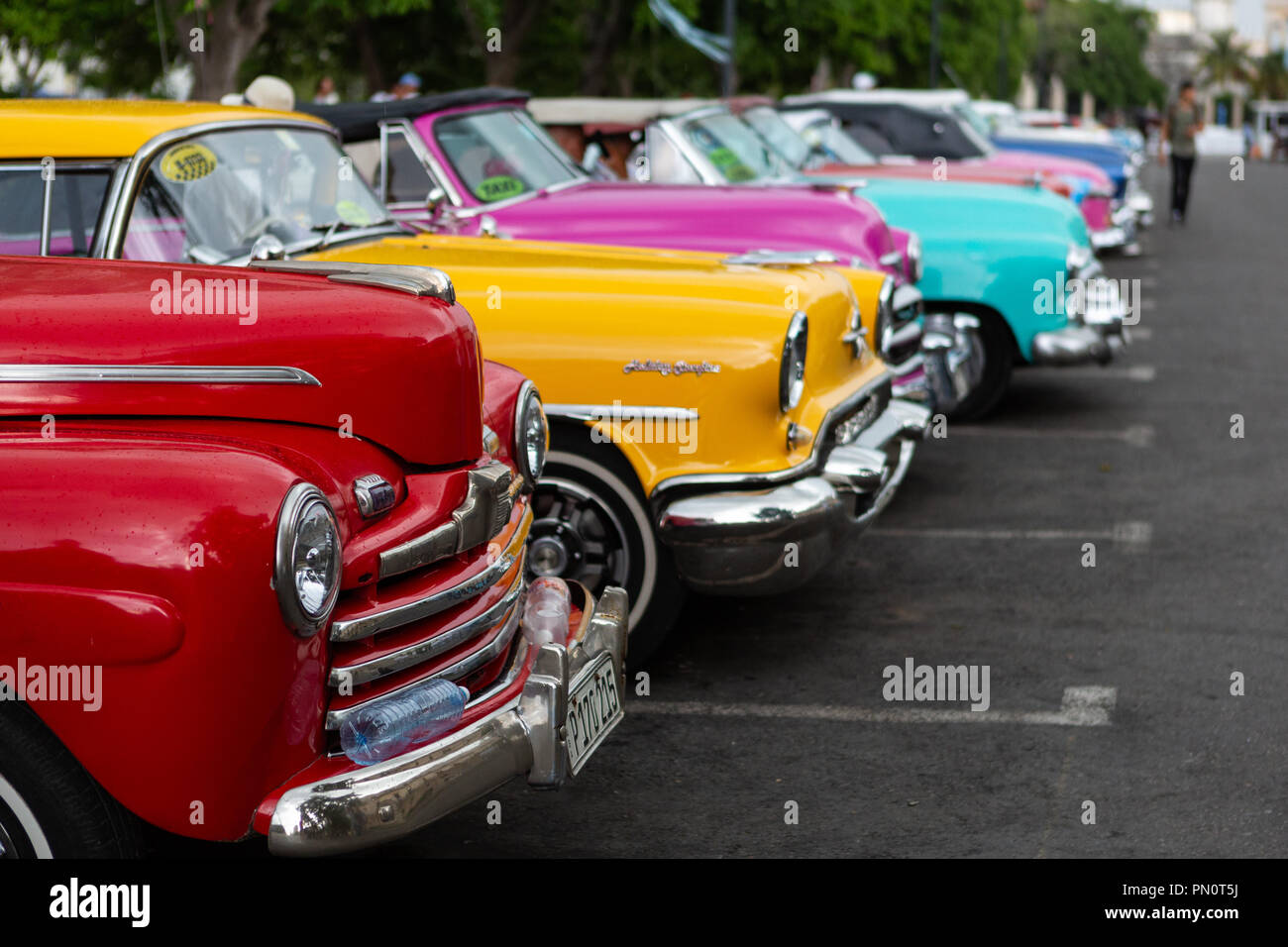 Colorful classic cars, Havana, Cuba Stock Photo - Alamy