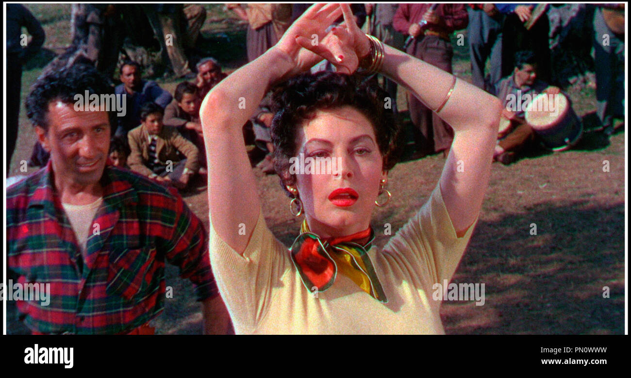 Ava Gardner Barefoot Contessa Stock Photos & Ava Gardner Barefoot ...