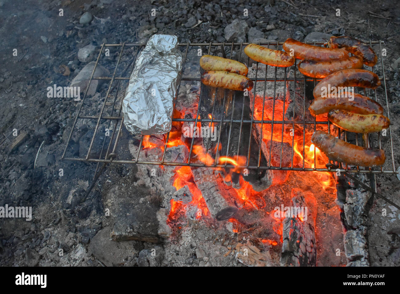 Dead campfire hi-res stock photography and images - Alamy