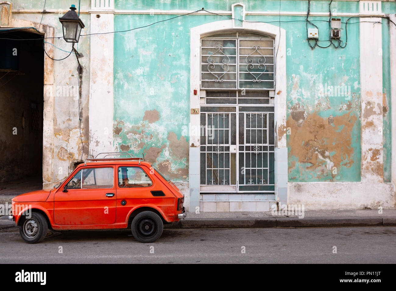 Havana street scene with classic car, Cuba Stock Photo - Alamy