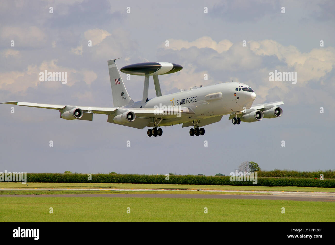 US Air Force Boeing E-3B Sentry AWACS plane landing at RAF Waddington ...
