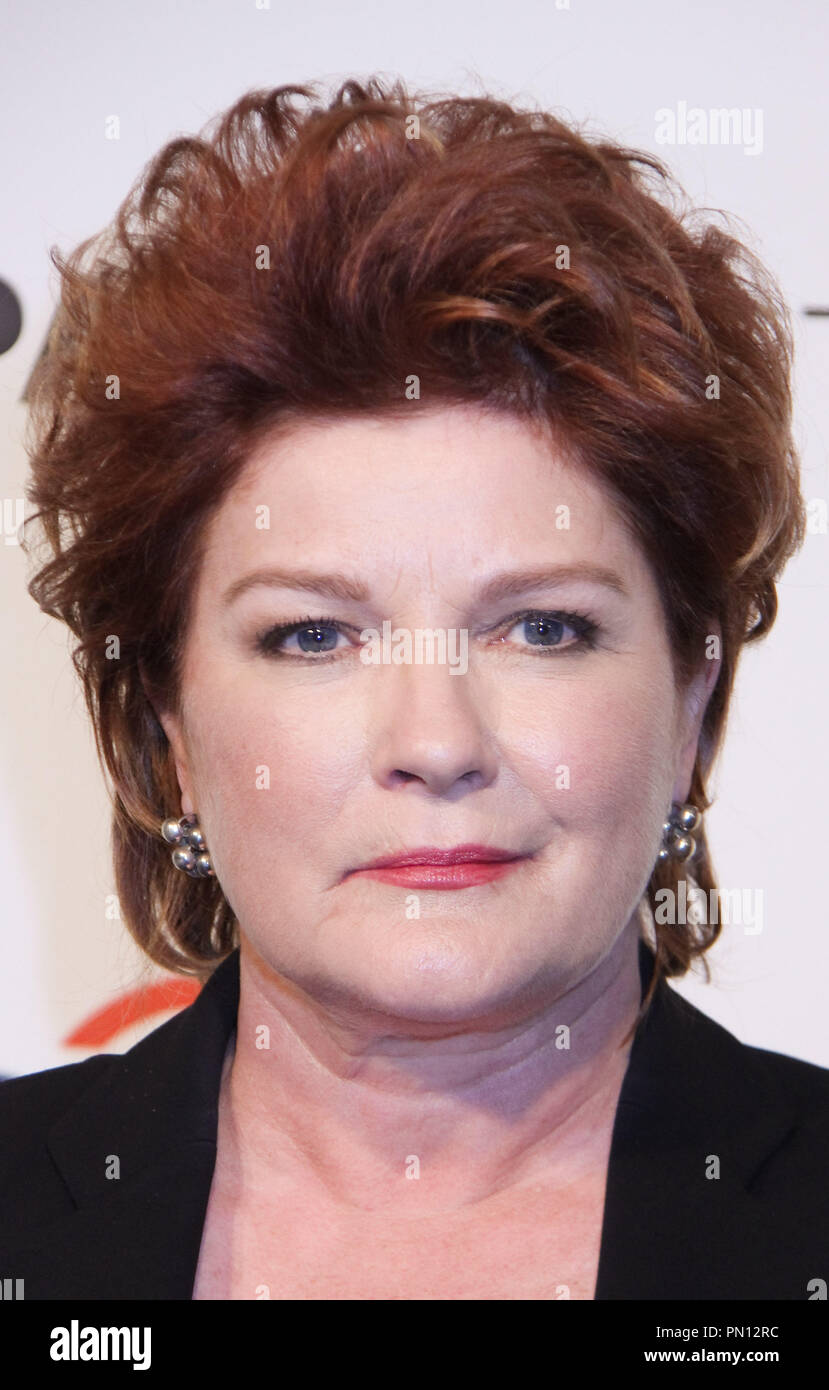 Kate mulgrew red carpet hi-res stock photography and images - Alamy