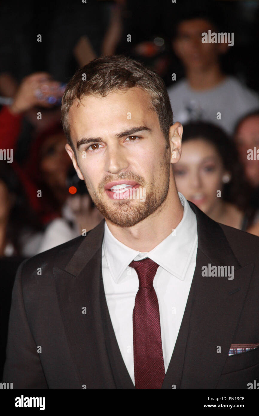 Theo James Black And White Divergent