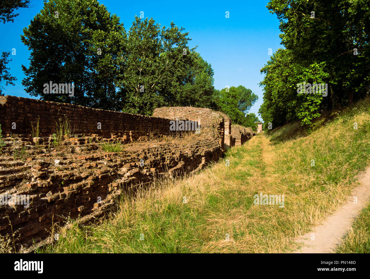 Medieval city wall surrounding the town of Ferrara, Italy Stock Photo ...