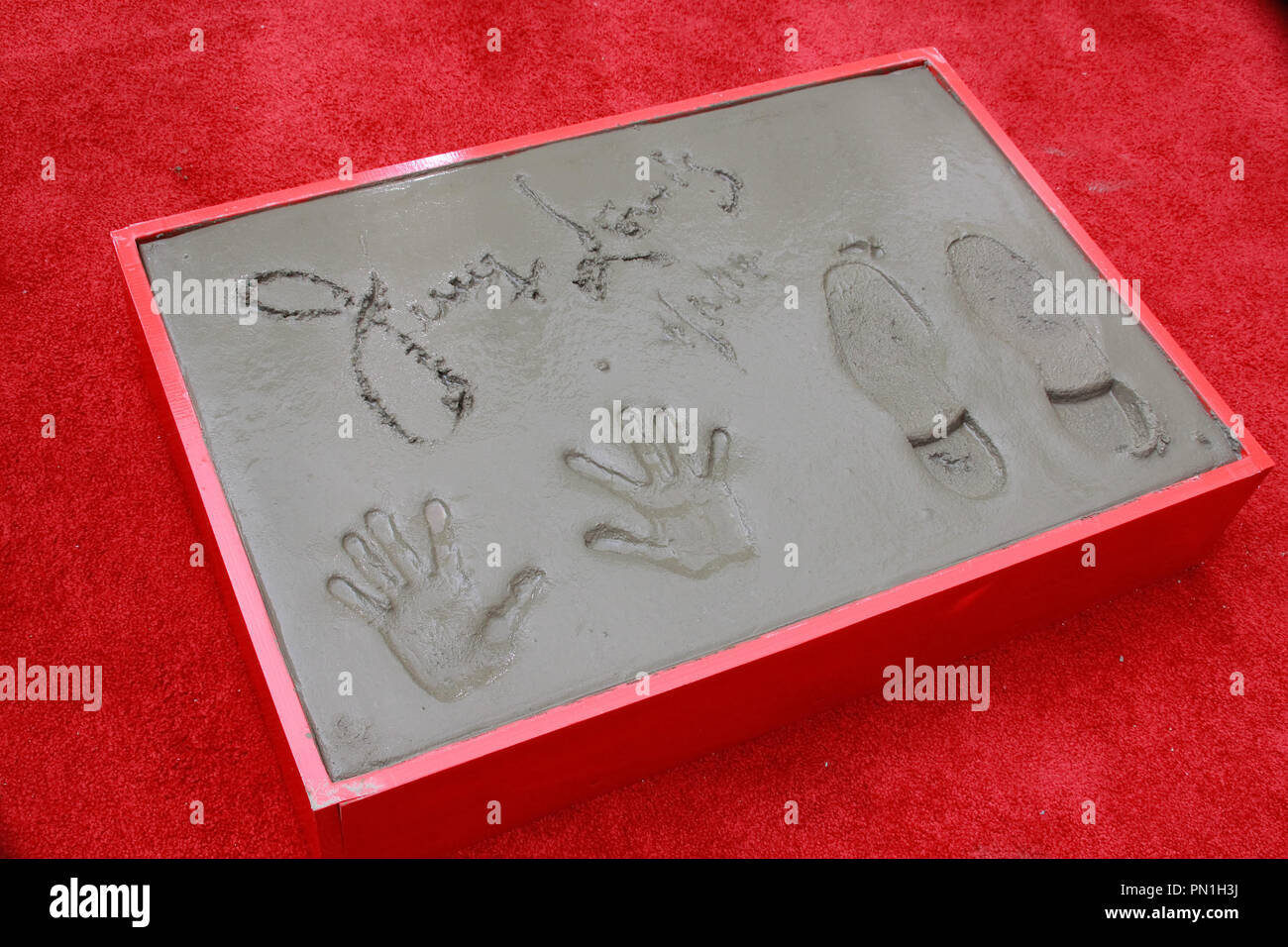 Jerry Lewis' Handprint and Footprint Ceremony held at TCL Chinese ...