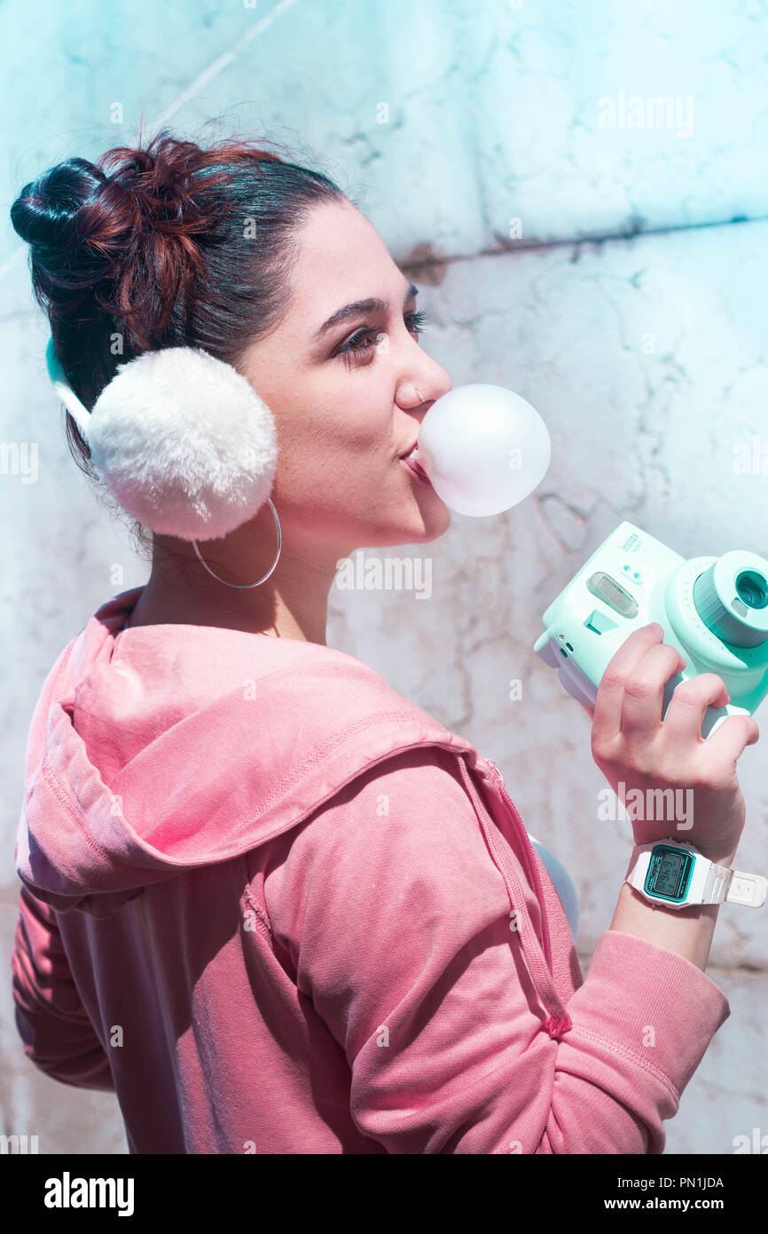 Pink bubble jacket hi-res stock photography and images - Alamy