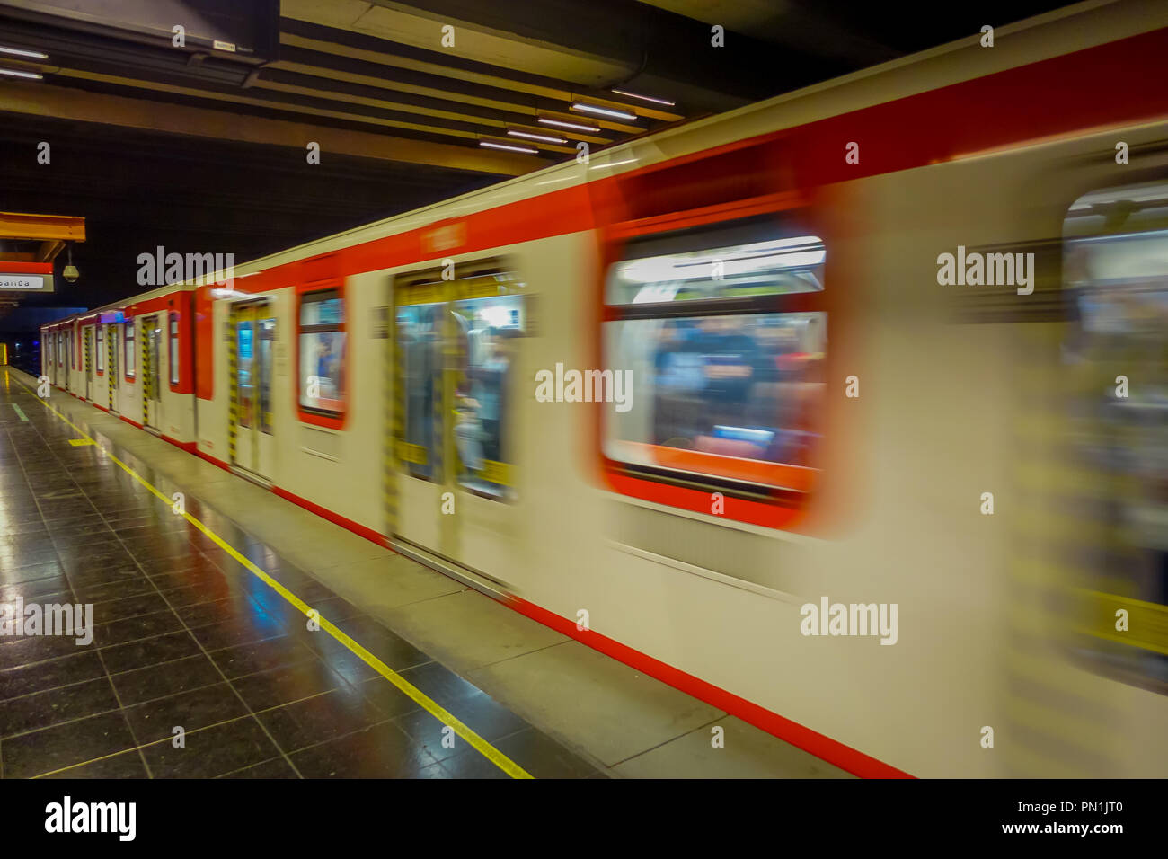 Santiago metro hi-res stock photography and images - Alamy