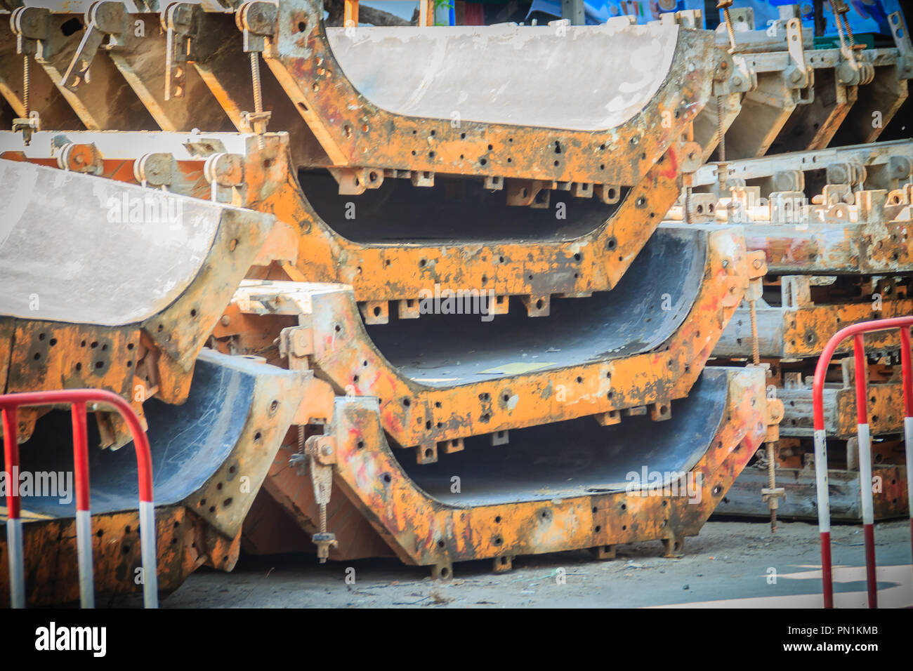Steel formwork for reinforced concrete basement column for the high ...