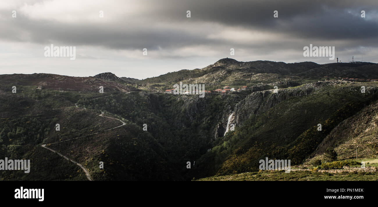 Huge gap hi-res stock photography and images - Alamy