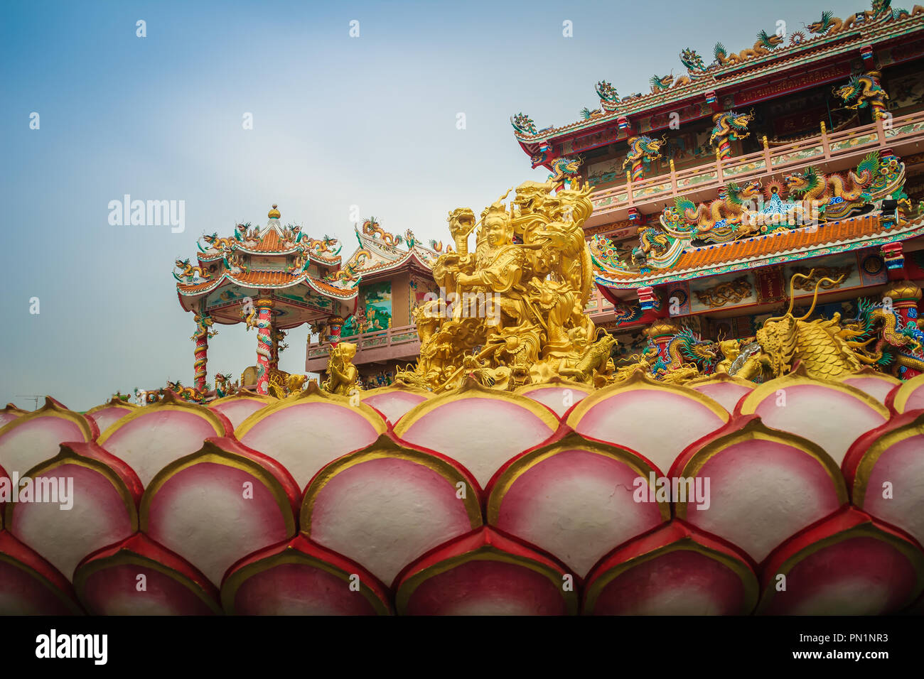 Beautiful architectural buildings at Wihan Thep Sathit Phra Kitti ...