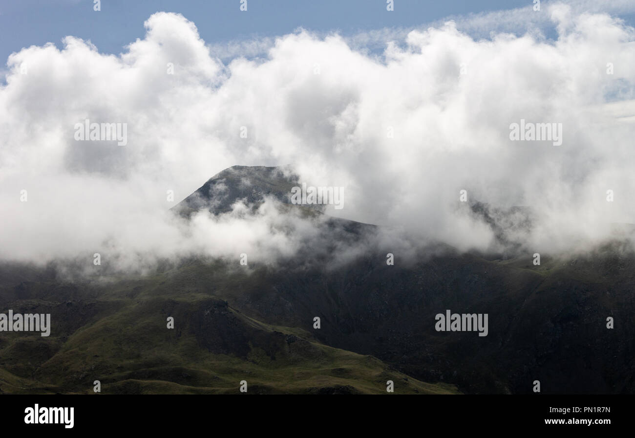 Dense formations hi-res stock photography and images - Alamy