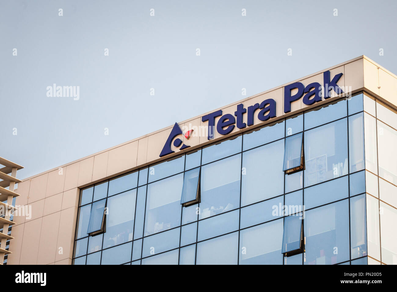 Tetra pak logo hi-res stock photography and images - Alamy