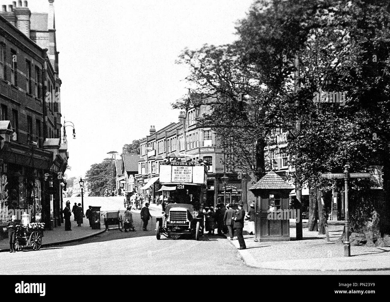 Palmers green triangle hi-res stock photography and images - Alamy