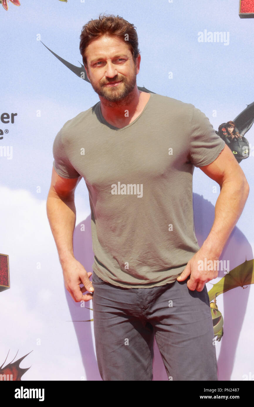 Gerard Butler at the DreamWorks premiere of "How To Train Your Dragon 2 ...