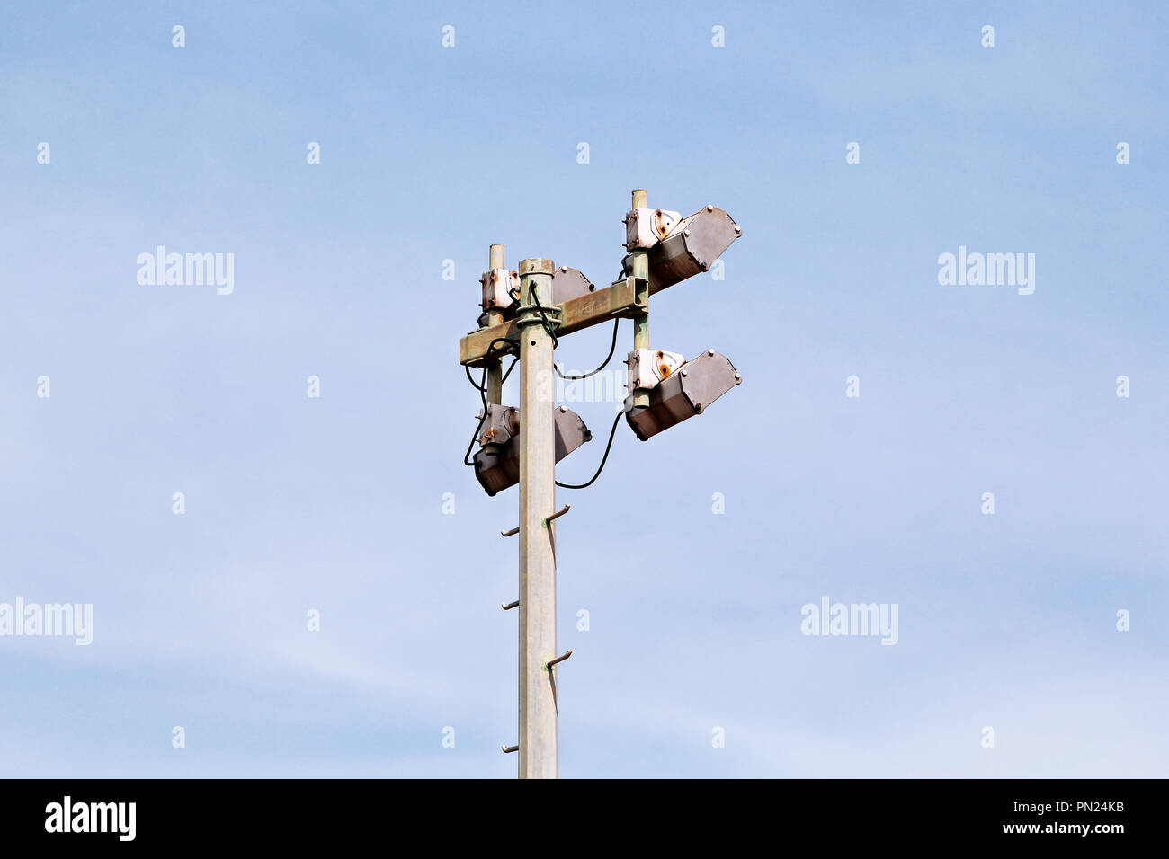 Stadium light poles hi-res stock photography and images - Alamy